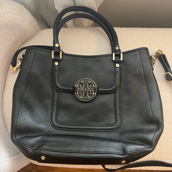 Tory Burch | Bags | Tory Burch Amanda Crossbody | Poshmark